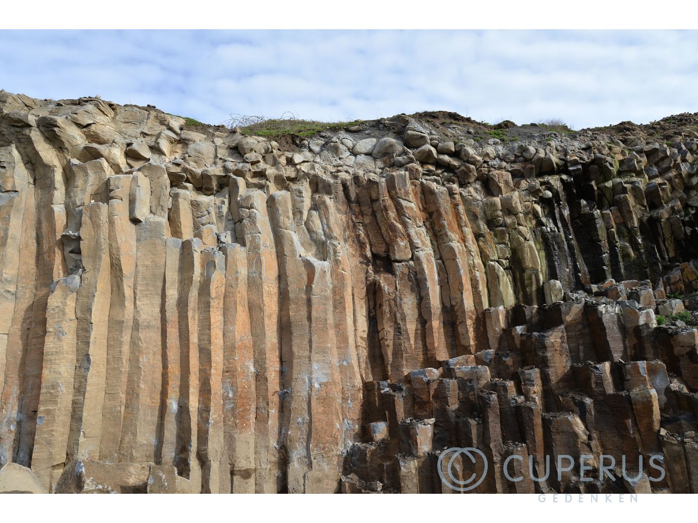 Basalt kei - natuurruw met gepolijst vlak | Cuperus gedenken | 11365